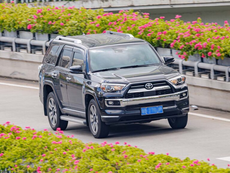 The 2024 Toyota 4Runner vs. Kia Telluride